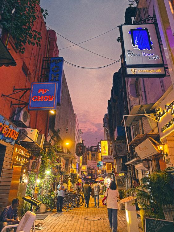 Exploring Delhi’s best Kept Secret: Khan Market! – Travellogs
